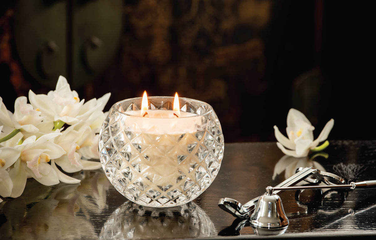 Luxe-Soy-Candle-Large_1200x1200.jpg?v=1670354961